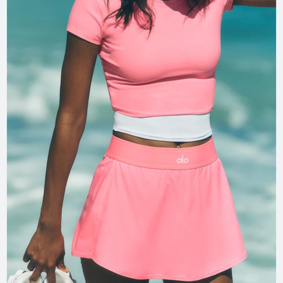 ALO Yoga | Skirts | Nwt Alo Yoga Match Point Tennis Skirt In Neon ...